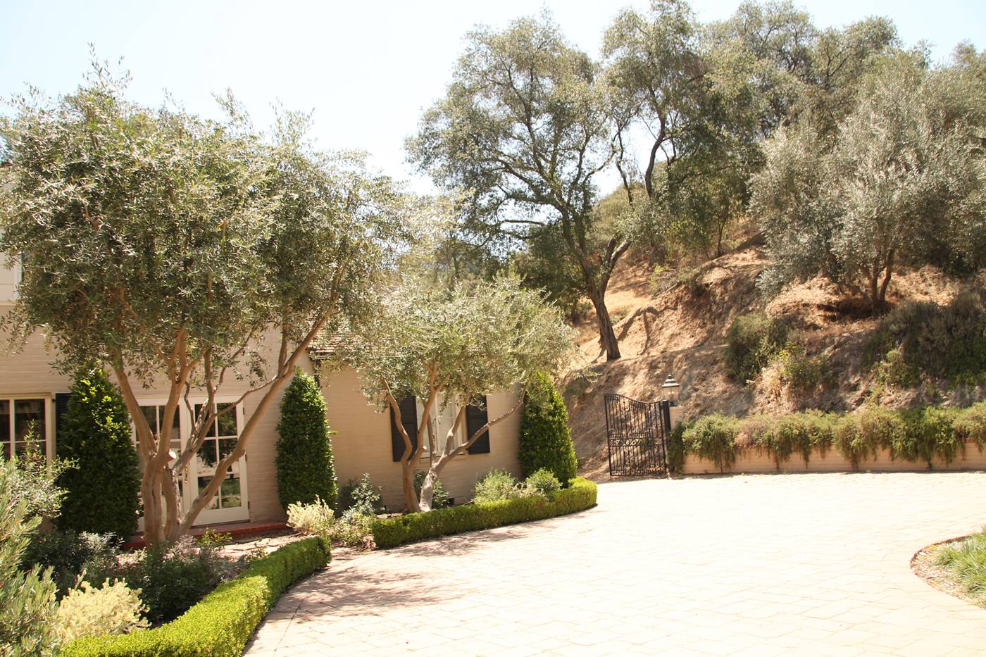Visit the beautiful Descanso Gardens- Hidden CA