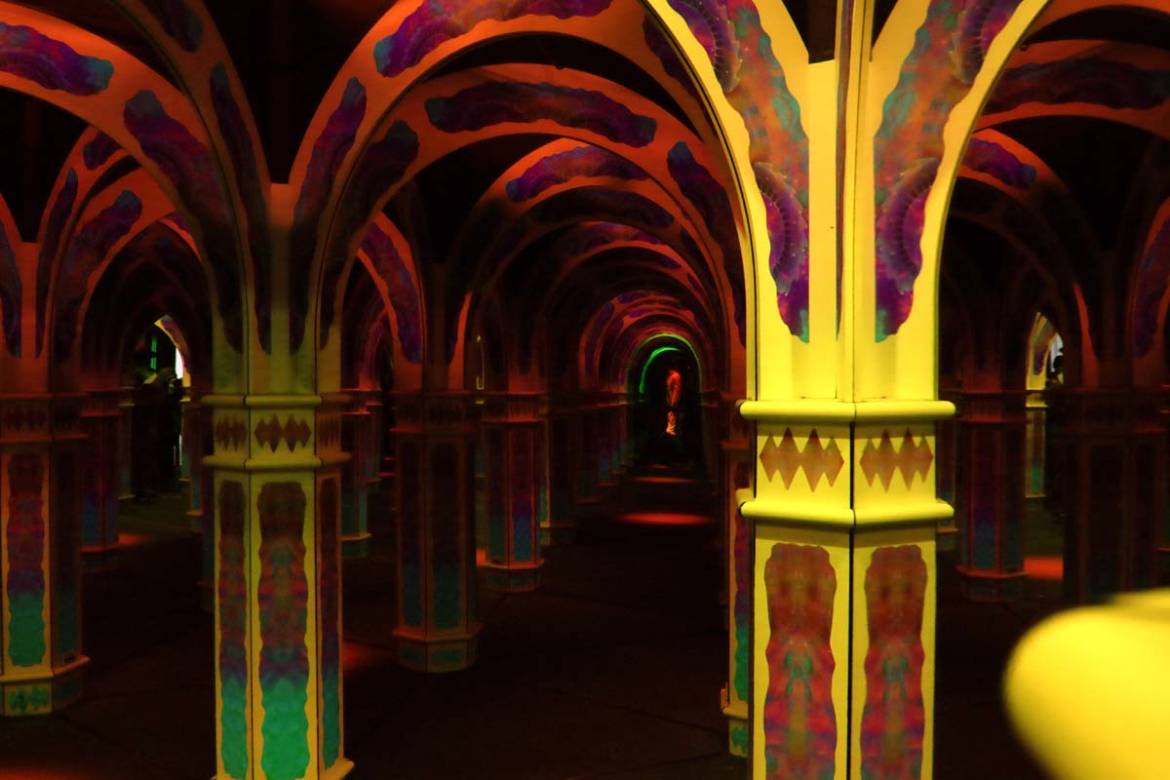Magowan's Infinite Mirror Maze - Hidden California