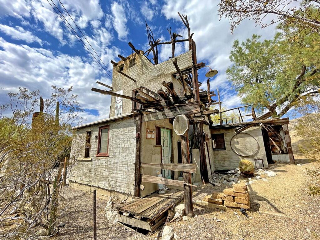 Cabot's Pueblo Museum - Hidden California
