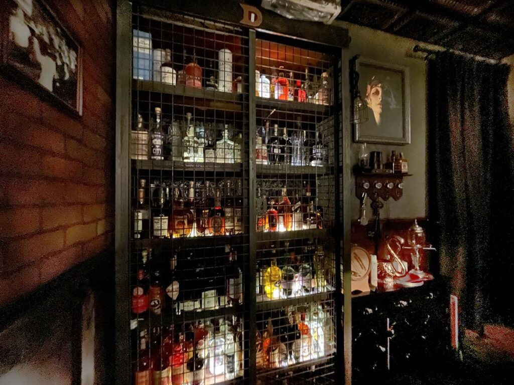 Apparition Room - Hidden California