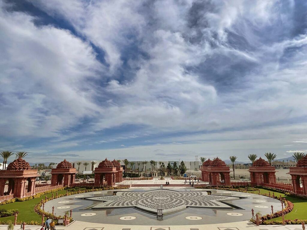 BAPS Shri Swaminarayan Mandir - Hidden California